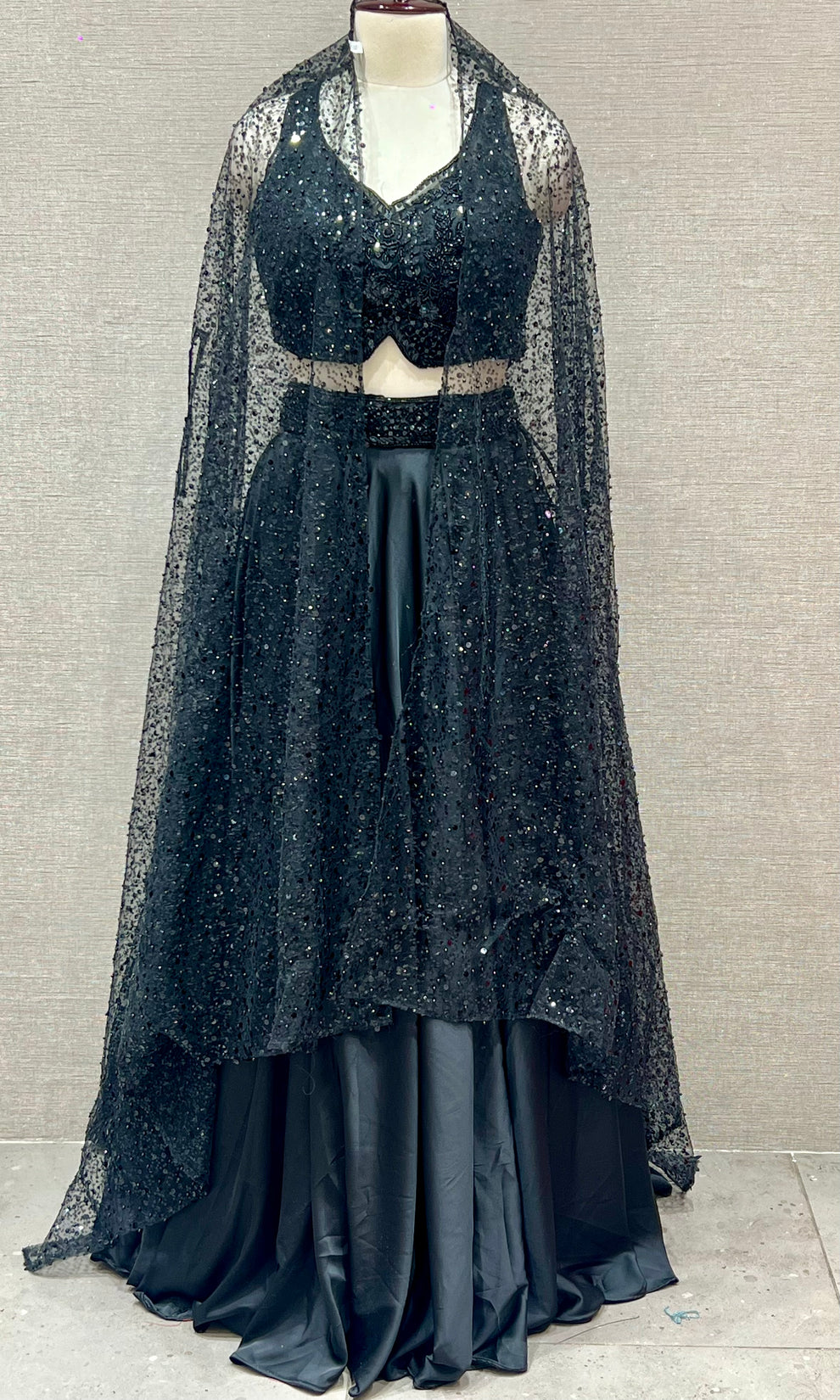 😻Black lehanga with long jacket ♣️ – tarangg.in